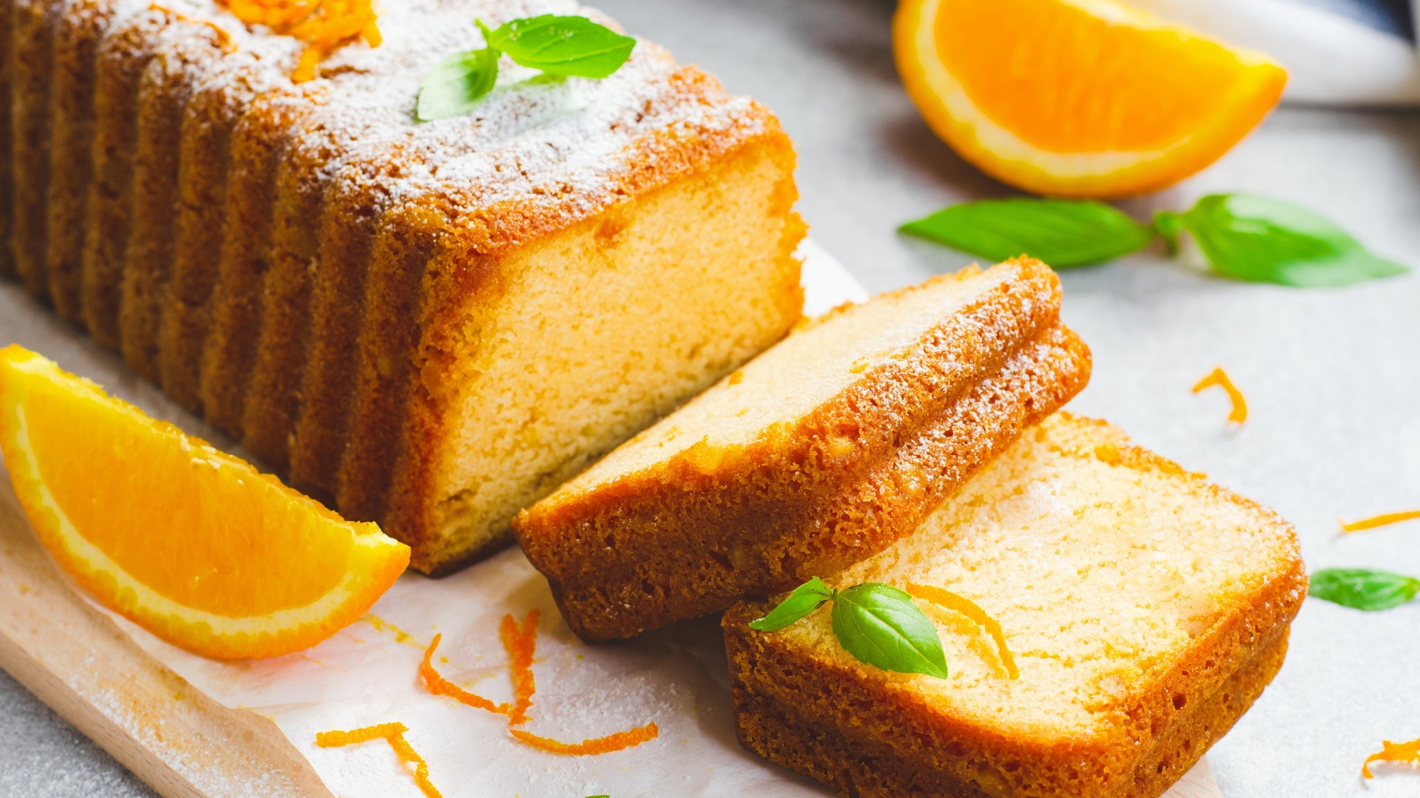 How to Bake an Orange Juice Cake From Scratch