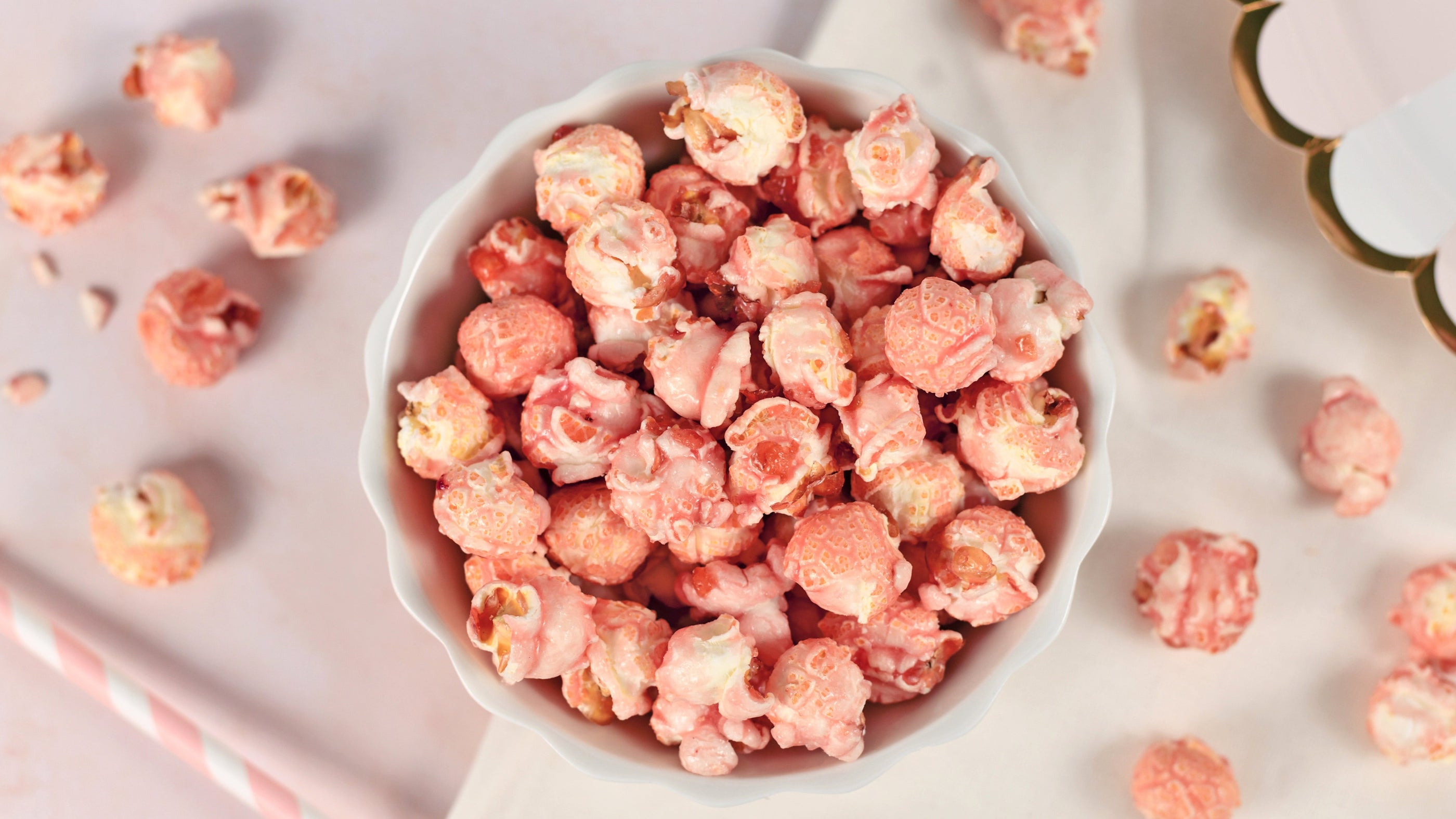How to Make Strawberry Popcorn